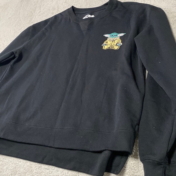 Tops | Yoda Crewneck | Poshmark